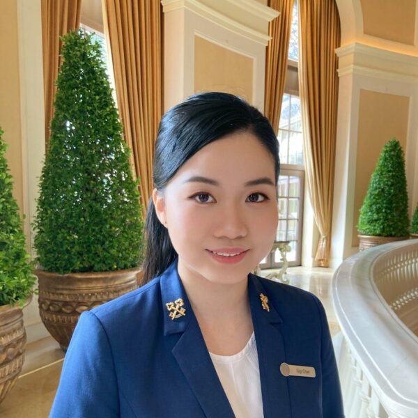 THE EXECUTIVE COMMITTEE – Les Clefs d’Or® Macau